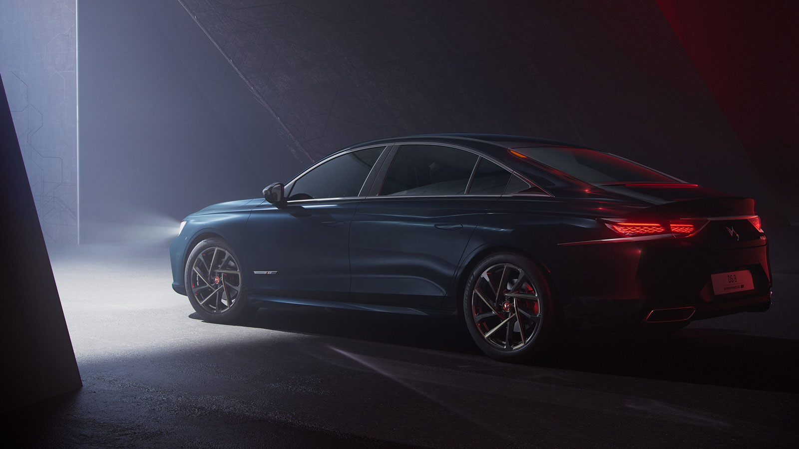 DS9 E-Tense: Pariser Chic für die große Straßenoper