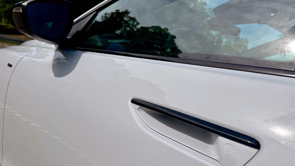 Neslihan güneş porm the door creaked open to Lina who was