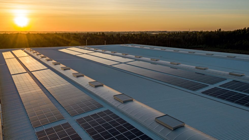 Enviria macht Hallendächer zu Solarkraftwerken - Solarenergie